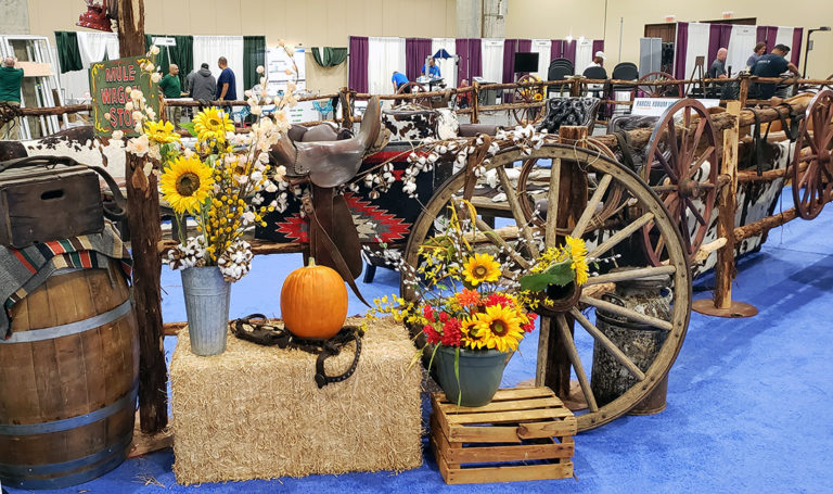 Western Trade Show Booth with Fence | Silverado Ranch Props and Western ...